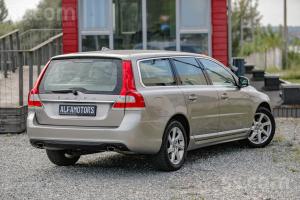 Grey Volvo V70 2014 in Riga, with an engine capacity of 2.00 L and mileage of 263 thousand km for 6990 €, photo 5 on AUTOMOTO.COM.LV