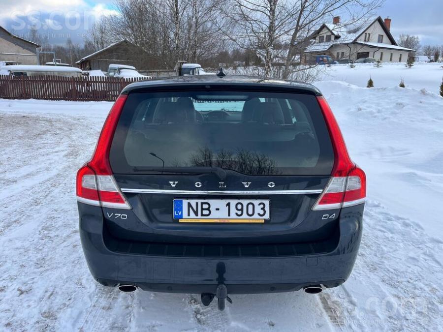 Grey Volvo V70 2014 in Riga, with an engine capacity of 2.00 L and mileage of 300 thousand km for 6700 €, photo 6 on AUTOMOTO.COM.LV