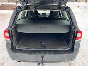 Grey Volvo V70 2014 in Riga, with an engine capacity of 2.00 L and mileage of 300 thousand km for 6700 €, photo 10 on AUTOMOTO.COM.LV