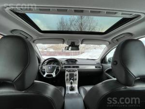 Grey Volvo V70 2014 in Riga, with an engine capacity of 2.00 L and mileage of 300 thousand km for 6700 €, photo 18 on AUTOMOTO.COM.LV