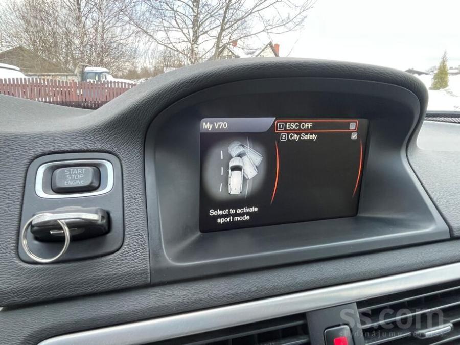 Grey Volvo V70 2014 in Riga, with an engine capacity of 2.00 L and mileage of 300 thousand km for 6700 €, photo 23 on AUTOMOTO.COM.LV
