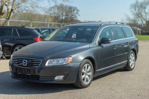 Pelēks Volvo V70 2014 Liepāja, ar dzinēja tilpumu 1.60 L un nobraukumu 285 tūkst. km par 9950 €, foto  vietnē AUTOMOTO.COM.LV