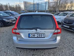 Grey Volvo V70 2014 in Jelgava, with an engine capacity of 2.00 L and mileage of 325 thousand km for 7200 €, photo 6 on AUTOMOTO.COM.LV