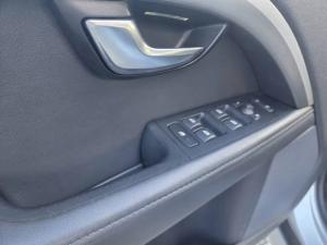 Grey Volvo V70 2014 in Jelgava, with an engine capacity of 2.00 L and mileage of 325 thousand km for 7200 €, photo 12 on AUTOMOTO.COM.LV