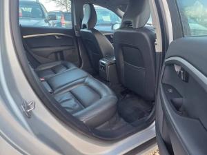 Grey Volvo V70 2014 in Jelgava, with an engine capacity of 2.00 L and mileage of 325 thousand km for 7200 €, photo 17 on AUTOMOTO.COM.LV