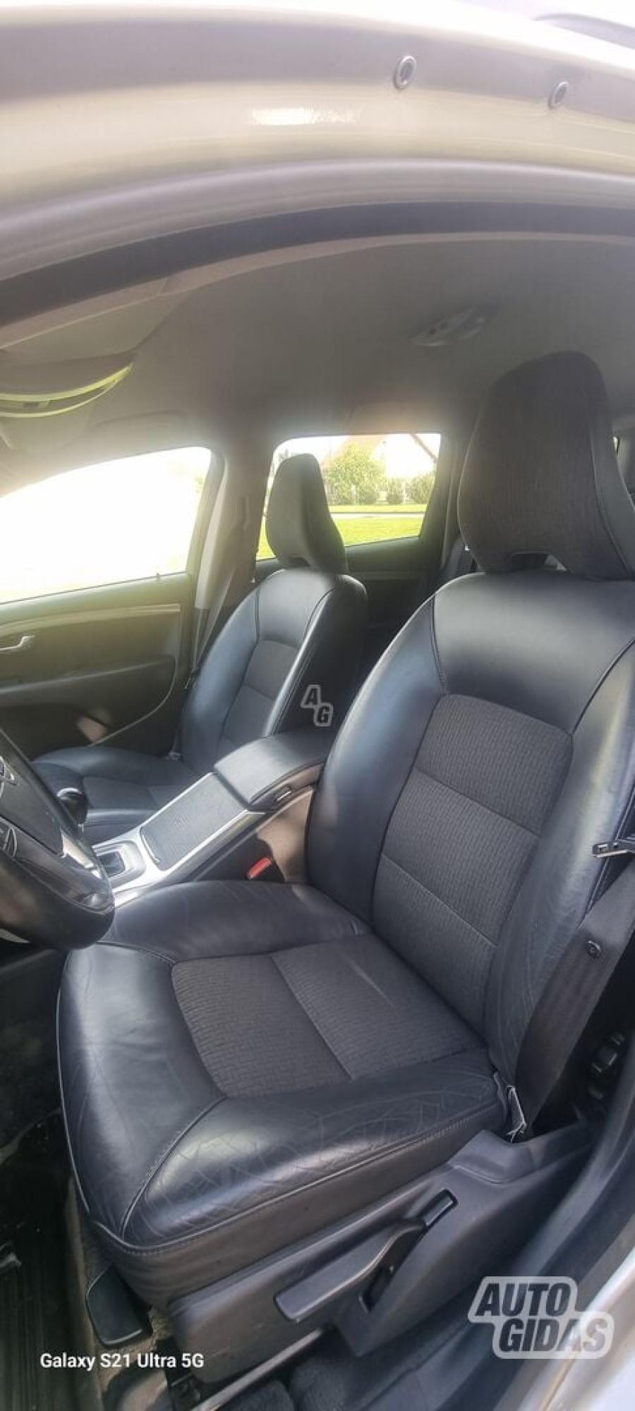 Pelēks Volvo V70 2014 Kėdainiai, ar dzinēja tilpumu 1.60 L un nobraukumu 296 tūkst. km par 6399 €, foto 18 vietnē AUTOMOTO.COM.LV