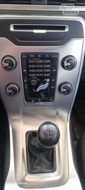 Pelēks Volvo V70 2014 Kėdainiai, ar dzinēja tilpumu 1.60 L un nobraukumu 296 tūkst. km par 6399 €, foto 33 vietnē AUTOMOTO.COM.LV