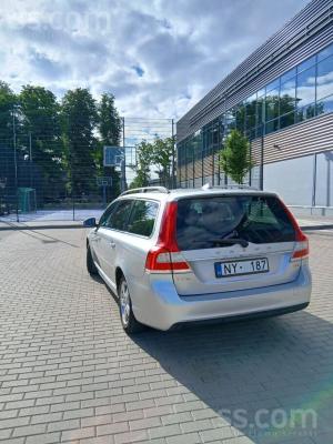 Pelēks Volvo V70 2014 Rīga, ar dzinēja tilpumu 2.00 L un nobraukumu 252 tūkst. km par 6500 €, foto 6 vietnē AUTOMOTO.COM.LV