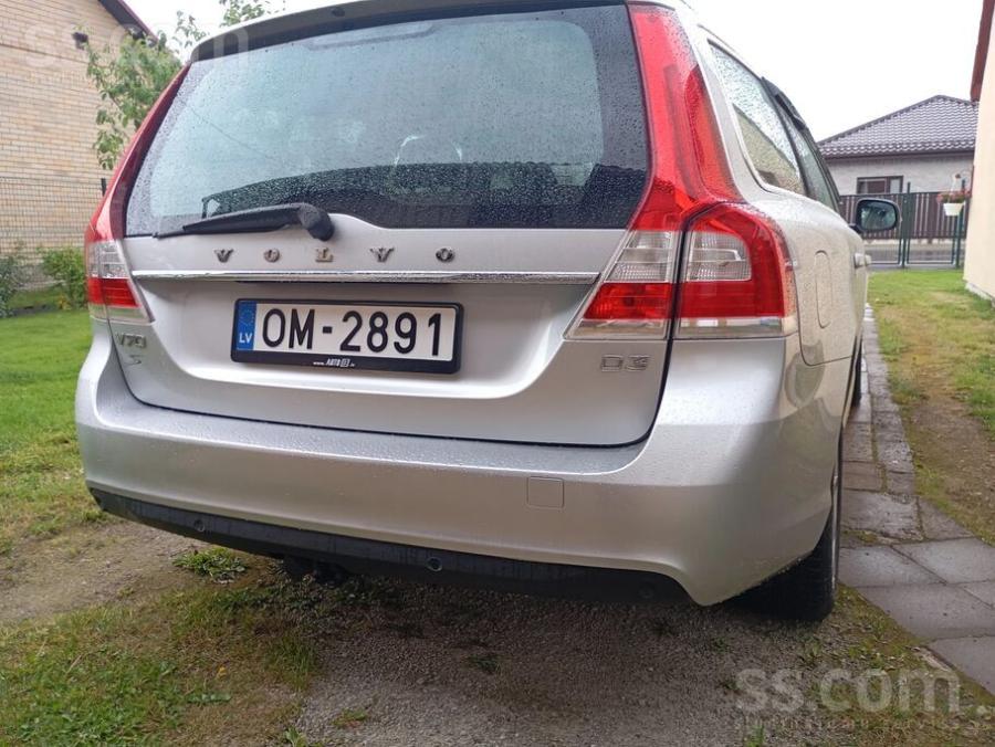 Pelēks Volvo V70 2014 Jēkabpils, ar dzinēja tilpumu 2.00 L un nobraukumu 330 tūkst. km par 7690 €, foto 14 vietnē AUTOMOTO.COM.LV