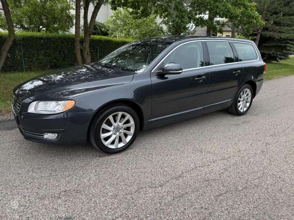 Pelēks Volvo V70 2014 Alīta, ar dzinēja tilpumu 2.00 L un nobraukumu 267 tūkst. km par 5900 €, foto 5 vietnē AUTOMOTO.COM.LV