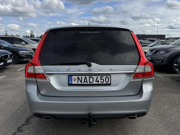 Grey Volvo V70 2014 in Vilnius, with an engine capacity of 1.97 L and mileage of 317 thousand km for 5490 €, photo 7 on AUTOMOTO.COM.LV