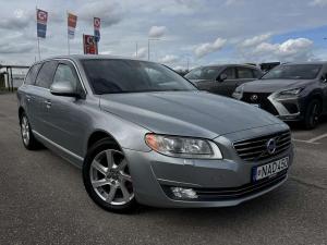 Grey Volvo V70 2014 in Vilnius, with an engine capacity of 1.97 L and mileage of 317 thousand km for 5490 €, photo 11 on AUTOMOTO.COM.LV
