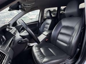 Grey Volvo V70 2014 in Vilnius, with an engine capacity of 1.97 L and mileage of 317 thousand km for 5490 €, photo 14 on AUTOMOTO.COM.LV