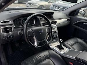 Grey Volvo V70 2014 in Vilnius, with an engine capacity of 1.97 L and mileage of 317 thousand km for 5490 €, photo 15 on AUTOMOTO.COM.LV
