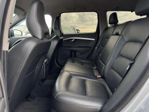 Grey Volvo V70 2014 in Vilnius, with an engine capacity of 1.97 L and mileage of 317 thousand km for 5490 €, photo 16 on AUTOMOTO.COM.LV