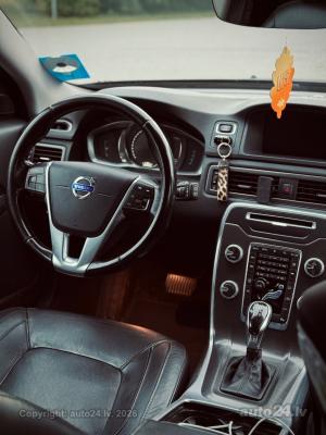 Grey Volvo V70 2014 in Valga, with an engine capacity of 2.00 L and mileage of 310 thousand km for 8000 €, photo 6 on AUTOMOTO.COM.LV