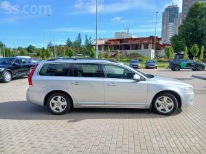 Pelēks Volvo V70 2014 Rīga, ar dzinēja tilpumu 2.00 L un nobraukumu 252 tūkst. km par 6500 €, foto 4 vietnē AUTOMOTO.COM.LV