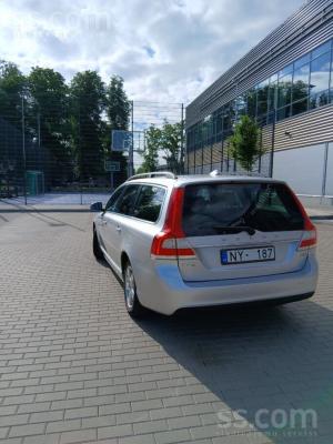 Pelēks Volvo V70 2014 Rīga, ar dzinēja tilpumu 2.00 L un nobraukumu 252 tūkst. km par 6500 €, foto 6 vietnē AUTOMOTO.COM.LV
