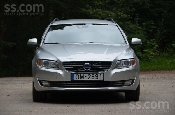 Pelēks Volvo V70 2014 Rīga, ar dzinēja tilpumu 2.00 L un nobraukumu 335 tūkst. km par 7790 €, foto 3 vietnē AUTOMOTO.COM.LV