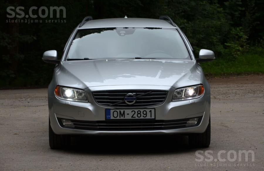Grey Volvo V70 2014 in Riga, with an engine capacity of 2.00 L and mileage of 335 thousand km for 7790 €, photo 6 on AUTOMOTO.COM.LV