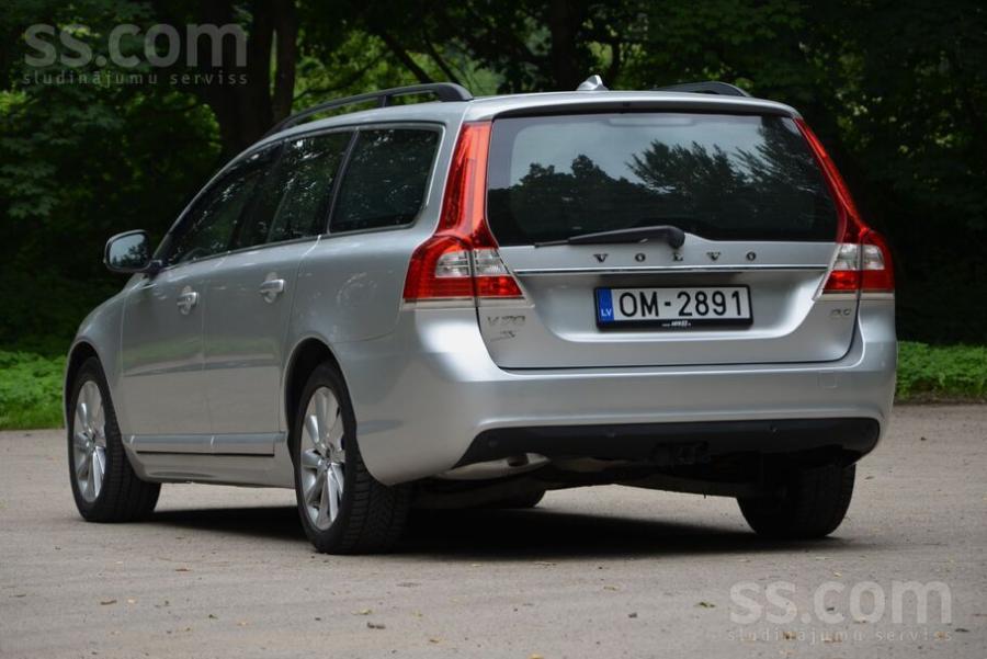 Grey Volvo V70 2014 in Riga, with an engine capacity of 2.00 L and mileage of 335 thousand km for 7790 €, photo 8 on AUTOMOTO.COM.LV