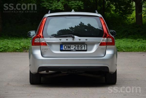 Pelēks Volvo V70 2014 Rīga, ar dzinēja tilpumu 2.00 L un nobraukumu 335 tūkst. km par 7790 €, foto 8 vietnē AUTOMOTO.COM.LV