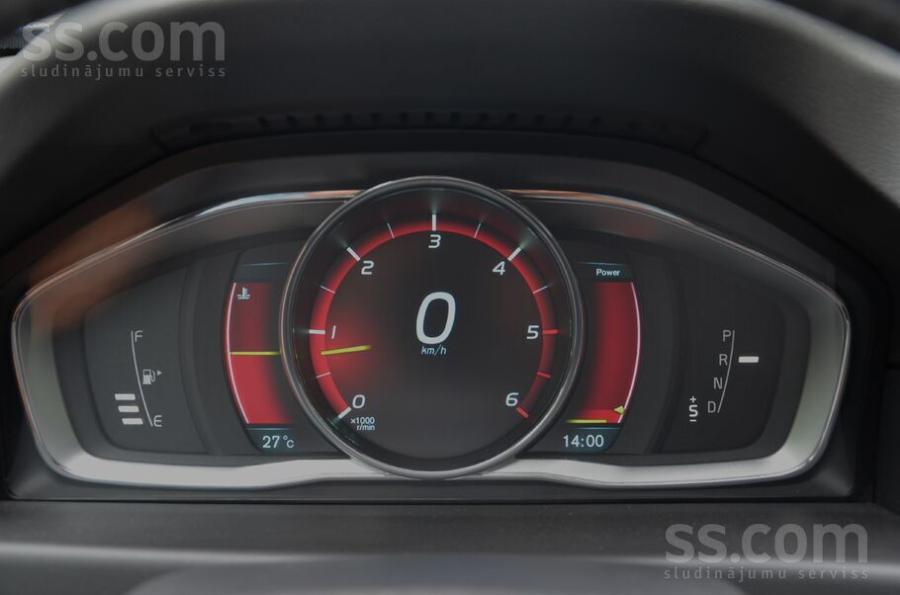 Grey Volvo V70 2014 in Riga, with an engine capacity of 2.00 L and mileage of 335 thousand km for 7790 €, photo 14 on AUTOMOTO.COM.LV