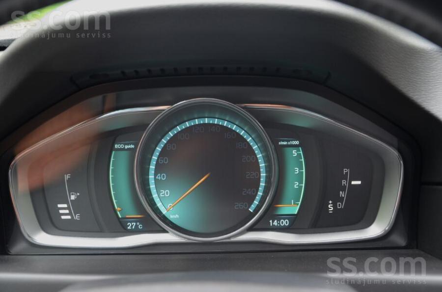 Grey Volvo V70 2014 in Riga, with an engine capacity of 2.00 L and mileage of 335 thousand km for 7790 €, photo 15 on AUTOMOTO.COM.LV