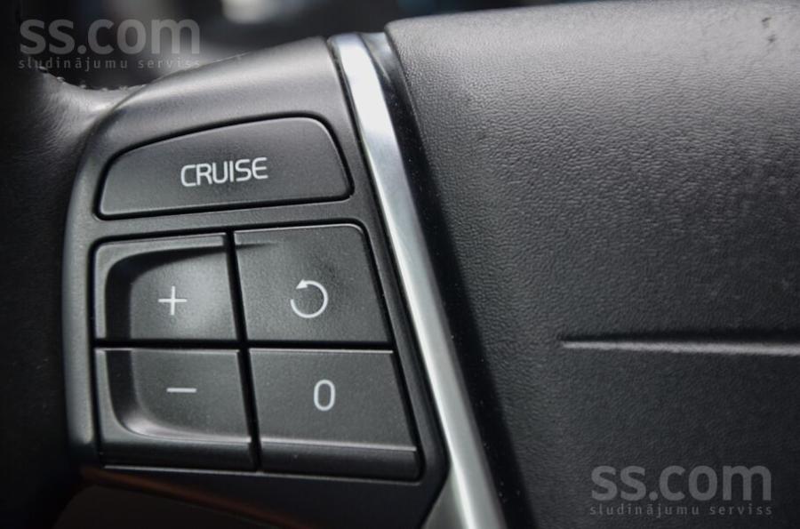 Grey Volvo V70 2014 in Riga, with an engine capacity of 2.00 L and mileage of 335 thousand km for 7790 €, photo 28 on AUTOMOTO.COM.LV