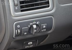 Grey Volvo V70 2014 in Riga, with an engine capacity of 2.00 L and mileage of 335 thousand km for 7790 €, photo 29 on AUTOMOTO.COM.LV