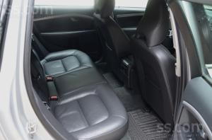 Grey Volvo V70 2014 in Riga, with an engine capacity of 2.00 L and mileage of 335 thousand km for 7790 €, photo 32 on AUTOMOTO.COM.LV