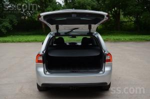 Grey Volvo V70 2014 in Riga, with an engine capacity of 2.00 L and mileage of 335 thousand km for 7790 €, photo 33 on AUTOMOTO.COM.LV