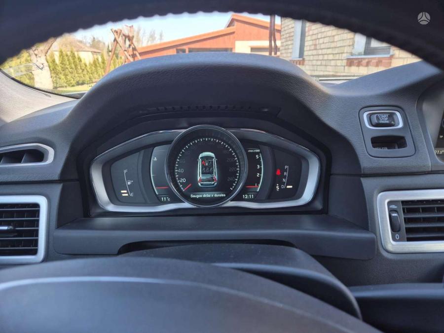 Grey Volvo V70 2014 in Joniskis, with an engine capacity of 1.98 L and mileage of 332 thousand km for 6700 €, photo 14 on AUTOMOTO.COM.LV