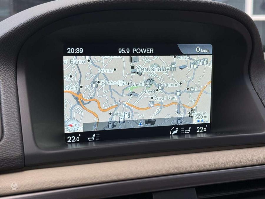 Grey Volvo V70 2014 in Vilnius, with an engine capacity of 1.97 L and mileage of 291 thousand km for 6490 €, photo 20 on AUTOMOTO.COM.LV