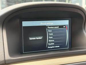 Grey Volvo V70 2014 in Vilnius, with an engine capacity of 1.97 L and mileage of 291 thousand km for 6490 €, photo 21 on AUTOMOTO.COM.LV