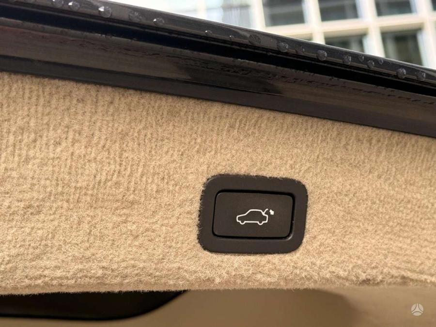 Grey Volvo V70 2014 in Vilnius, with an engine capacity of 1.97 L and mileage of 291 thousand km for 6490 €, photo 24 on AUTOMOTO.COM.LV