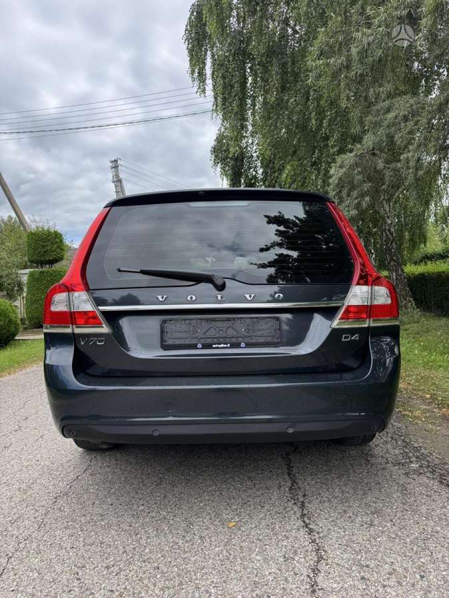 Grey Volvo V70 2014 in Alytus, with an engine capacity of 1.97 L and mileage of 271 thousand km for 5850 €, photo 9 on AUTOMOTO.COM.LV