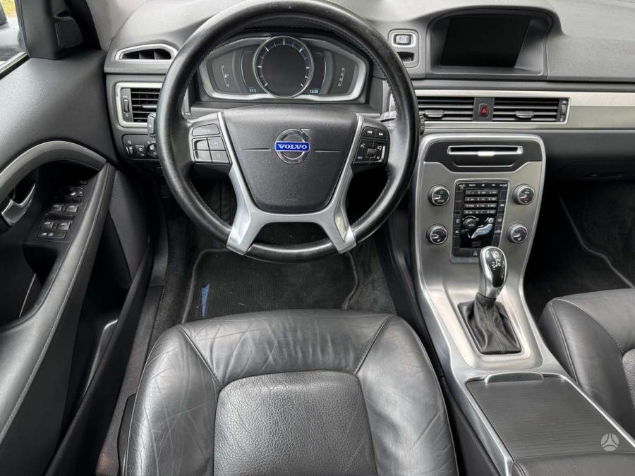 Grey Volvo V70 2014 in Alytus, with an engine capacity of 1.97 L and mileage of 271 thousand km for 5850 €, photo 19 on AUTOMOTO.COM.LV