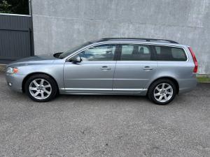 Grey Volvo V70 2014 in Liepaja, with an engine capacity of 1.60 L and mileage of 265 thousand km for 6250 €, photo 3 on AUTOMOTO.COM.LV