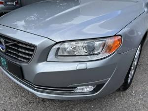 Grey Volvo V70 2014 in Liepaja, with an engine capacity of 1.60 L and mileage of 265 thousand km for 6250 €, photo 4 on AUTOMOTO.COM.LV