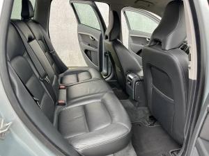 Grey Volvo V70 2014 in Liepaja, with an engine capacity of 1.60 L and mileage of 265 thousand km for 6250 €, photo 10 on AUTOMOTO.COM.LV