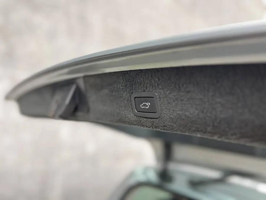 Grey Volvo V70 2014 in Liepaja, with an engine capacity of 1.60 L and mileage of 265 thousand km for 6250 €, photo 23 on AUTOMOTO.COM.LV