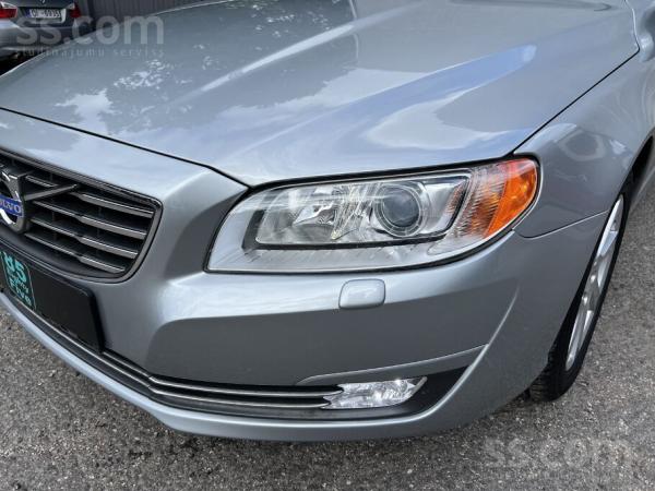 Grey Volvo V70 2014 in Liepaja, with an engine capacity of 1.60 L and mileage of 265 thousand km for 6250 €, photo 2 on AUTOMOTO.COM.LV