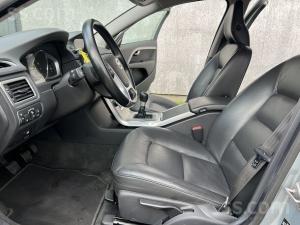 Grey Volvo V70 2014 in Liepaja, with an engine capacity of 1.60 L and mileage of 265 thousand km for 6250 €, photo 8 on AUTOMOTO.COM.LV