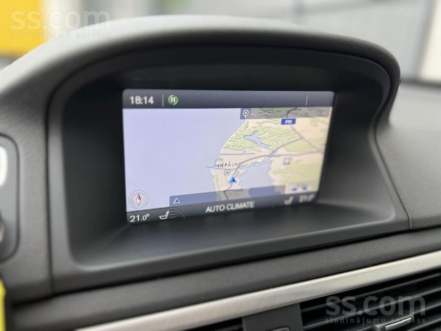 Grey Volvo V70 2014 in Liepaja, with an engine capacity of 1.60 L and mileage of 265 thousand km for 6250 €, photo 17 on AUTOMOTO.COM.LV