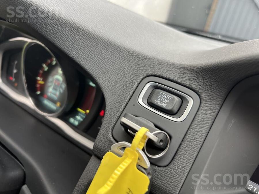 Grey Volvo V70 2014 in Liepaja, with an engine capacity of 1.60 L and mileage of 265 thousand km for 6250 €, photo 19 on AUTOMOTO.COM.LV