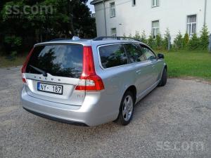 Pelēks Volvo V70 2014 Rīga, ar dzinēja tilpumu 2.00 L un nobraukumu 250 tūkst. km par 6200 €, foto 5 vietnē AUTOMOTO.COM.LV