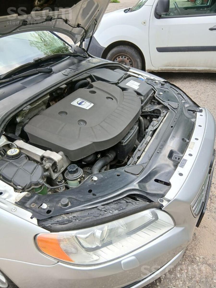 Pelēks Volvo V70 2014 Rīga, ar dzinēja tilpumu 2.00 L un nobraukumu 250 tūkst. km par 6200 €, foto 10 vietnē AUTOMOTO.COM.LV