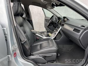 Grey Volvo V70 2014 in Liepaja, with an engine capacity of 1.60 L and mileage of 265 thousand km for 6250 €, photo 20 on AUTOMOTO.COM.LV