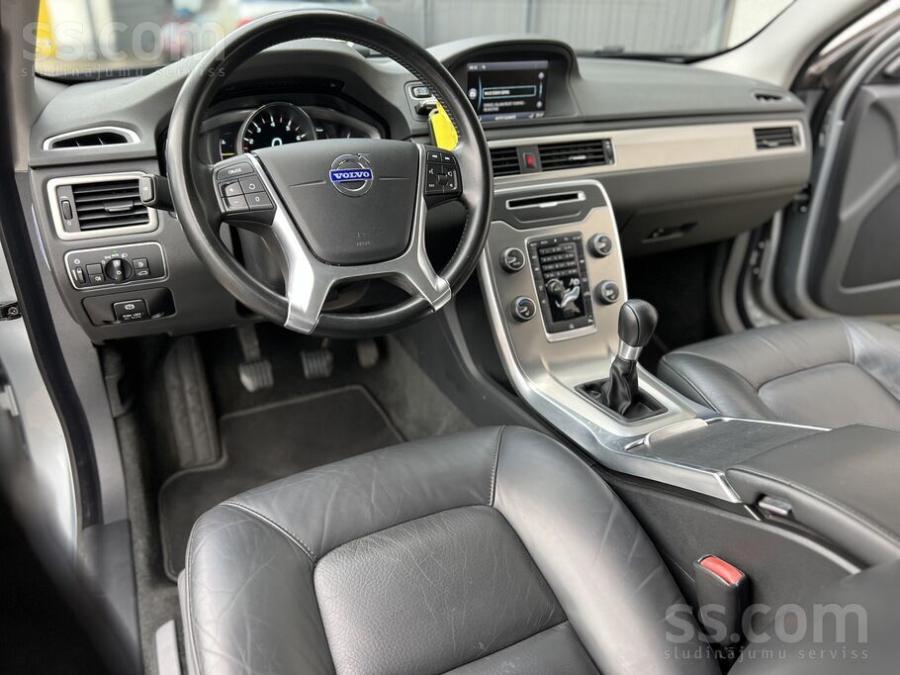 Grey Volvo V70 2014 in Liepaja, with an engine capacity of 1.60 L and mileage of 265 thousand km for 6250 €, photo 29 on AUTOMOTO.COM.LV